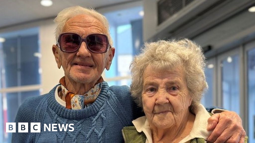 Platinum wedding milestone for Northampton runner, 90