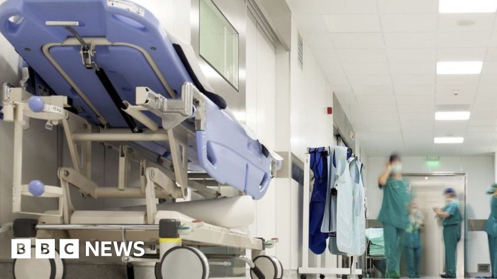 Bournemouth and Poole hospitals: Plea to ease 'unprecedented' A&E pressure