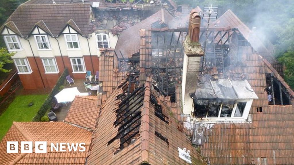 Sunderland care home fire a 'challenging incident' - BBC News