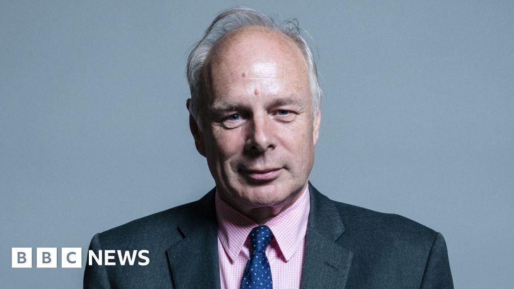 Outgoing Somerset County Council 'spending £20m' on IT update - BBC News