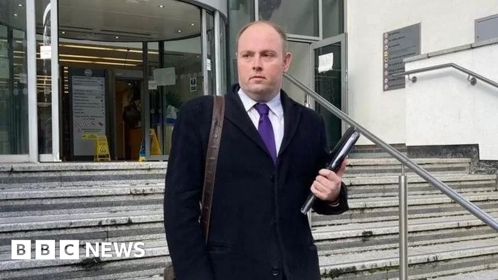 David Mackintosh trial: Three £10k donations 'were astonishing'