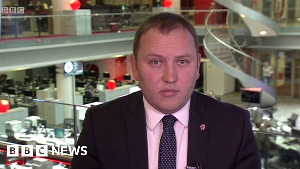 Scottish Labour MP Ian Murray to oppose Brexit bill - BBC News