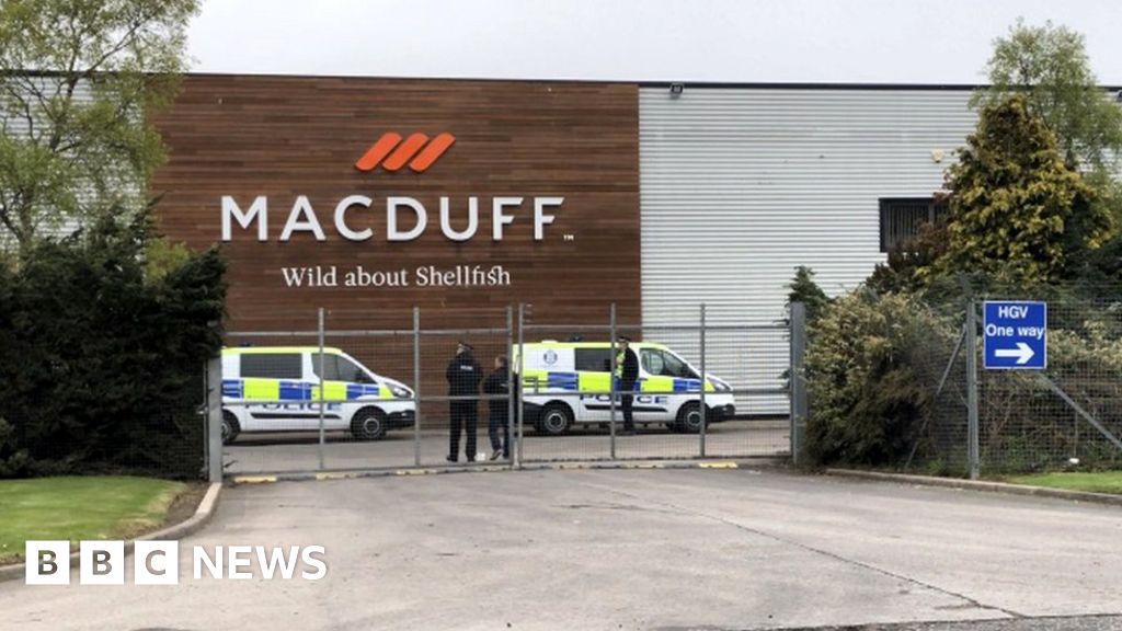 Suspected ammonia leak at Macduff Shellfish in Mintlaw - BBC News