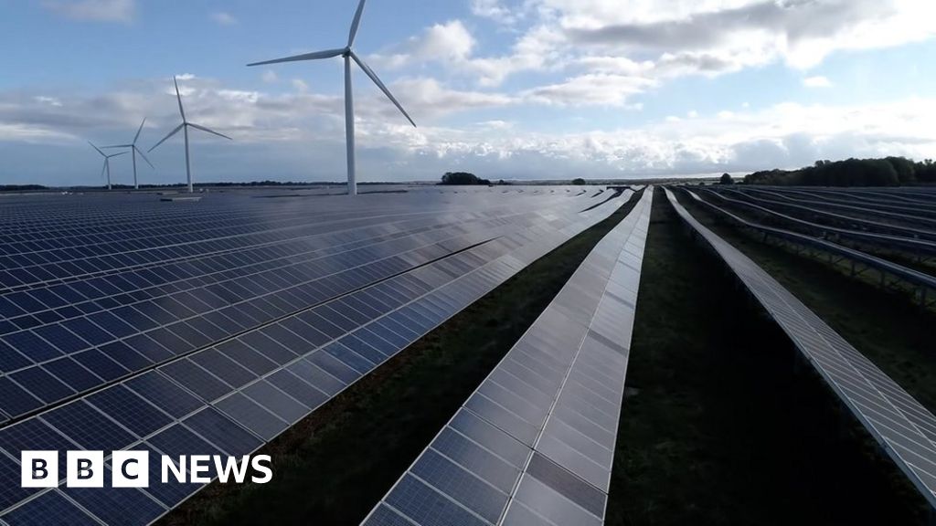 Solar panels worth more than £10,000 stolen from energy farm - BBC News