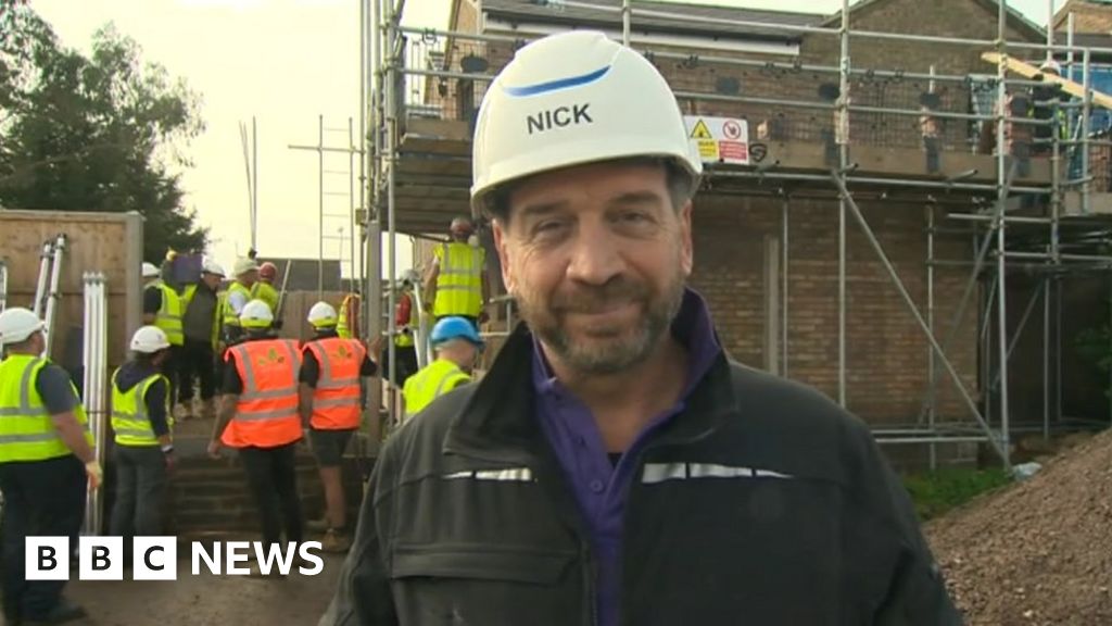 DIY SOS in Corby: 'From a shell to family home in nine days' - BBC News