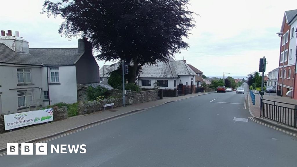Busy street in Onchan closes for resurfacing works - BBC News