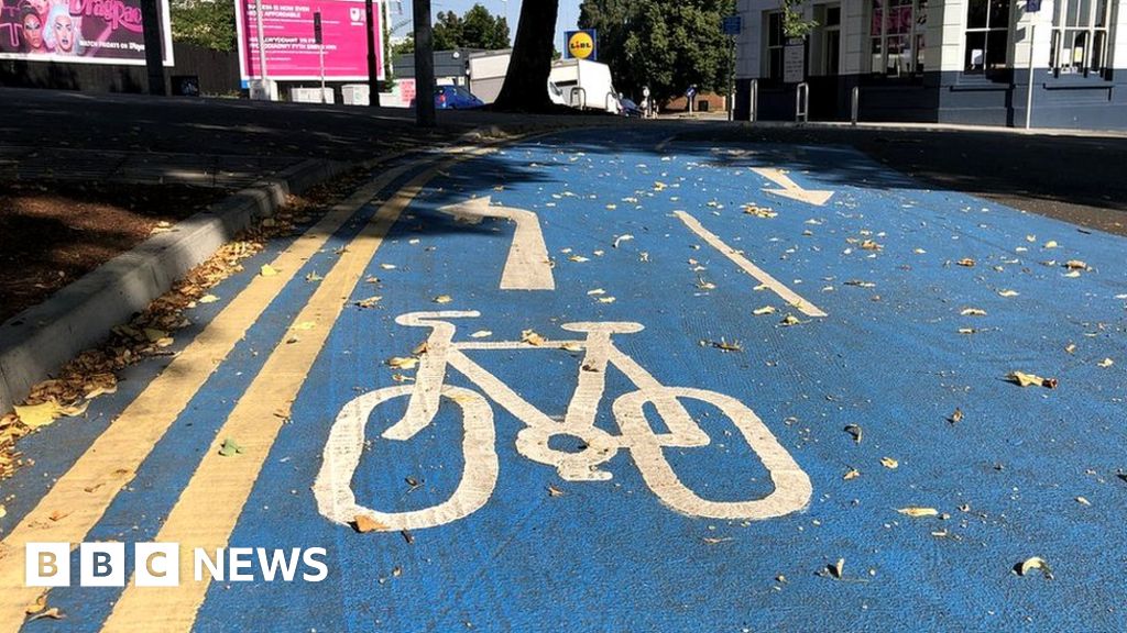 Cardiff to Newport Cycle route a step closer - BBC News