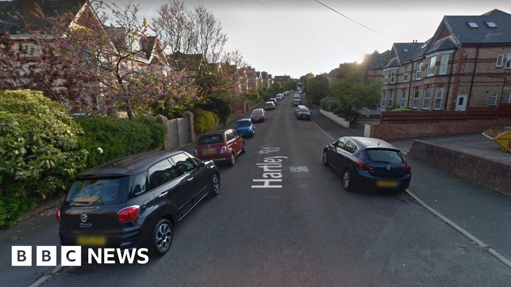 Woman dies in a fire in Exmouth - BBC News