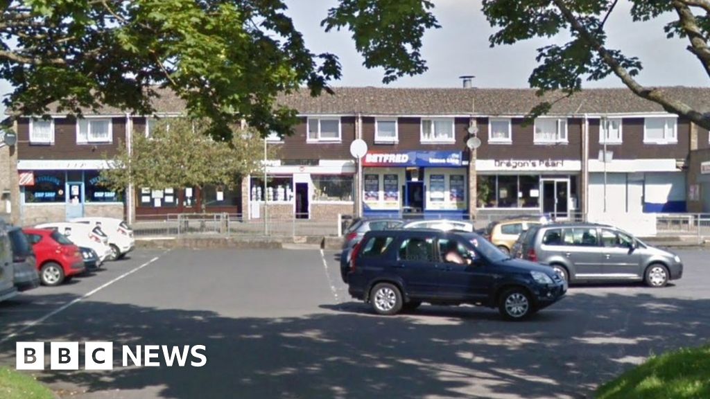 Witney MP 'horrified' by armed robbery in town - BBC News