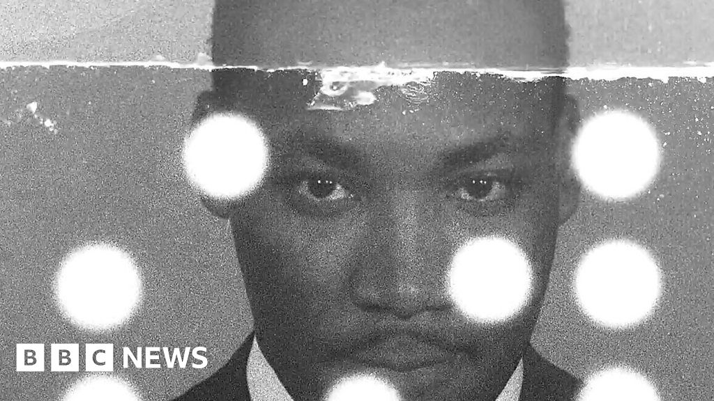 Martin Luther King Jr: New documentary on FBI surveillance - BBC News