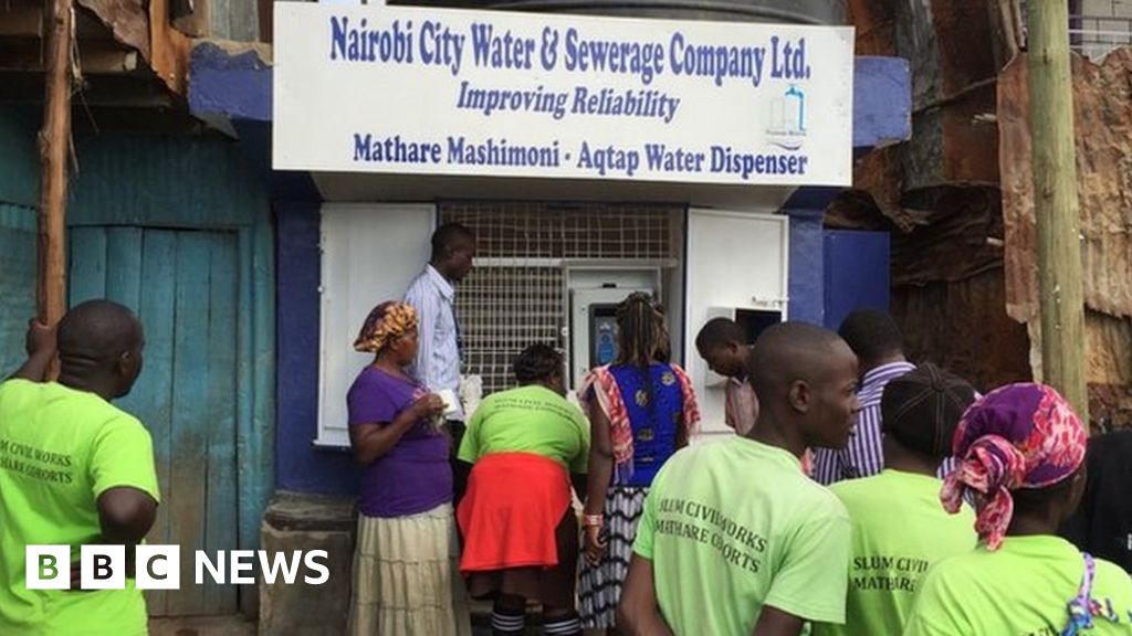 Kenya slum Mathare gets cheap water through ATMs - BBC News