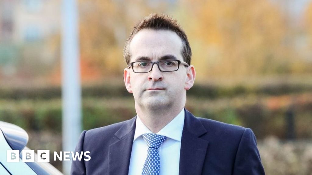 Simon Ball trial: Teacher guilty of sexual offences - BBC News