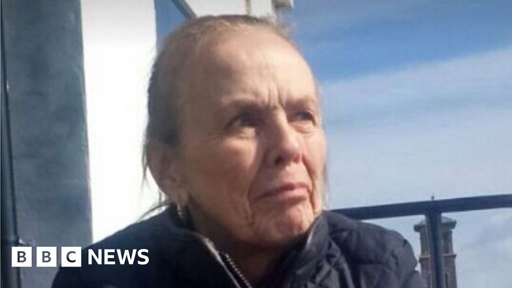 Vulnerable woman Grace Carrigan found in Glasgow - BBC News