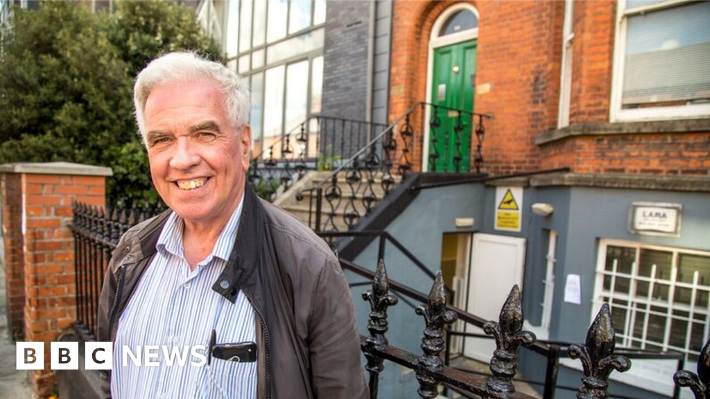 Fr Peter McVerry: The NI priest who fights for Dublin's homeless - BBC News