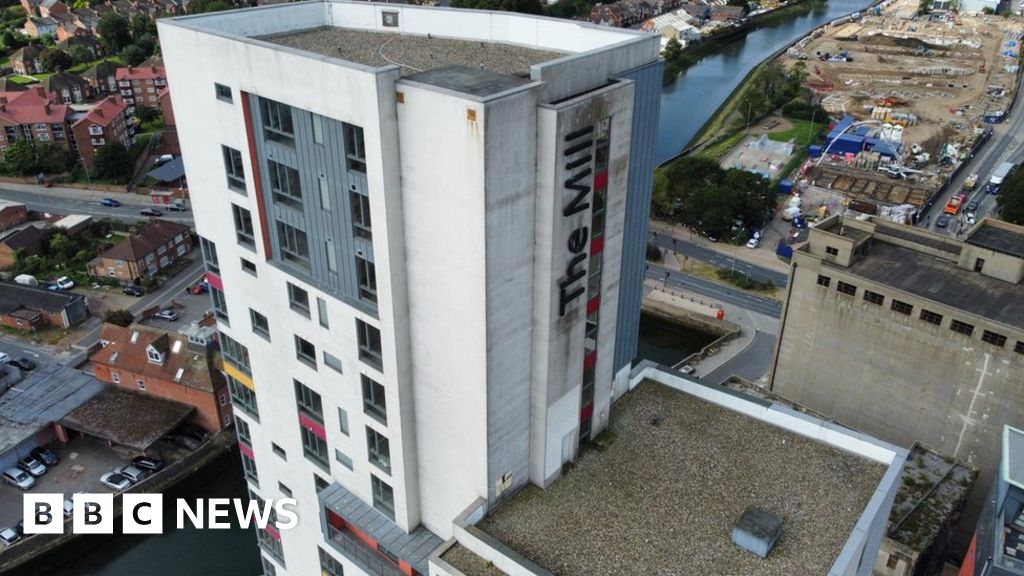 Ipswich tower block repair costs could reach £30m - BBC News