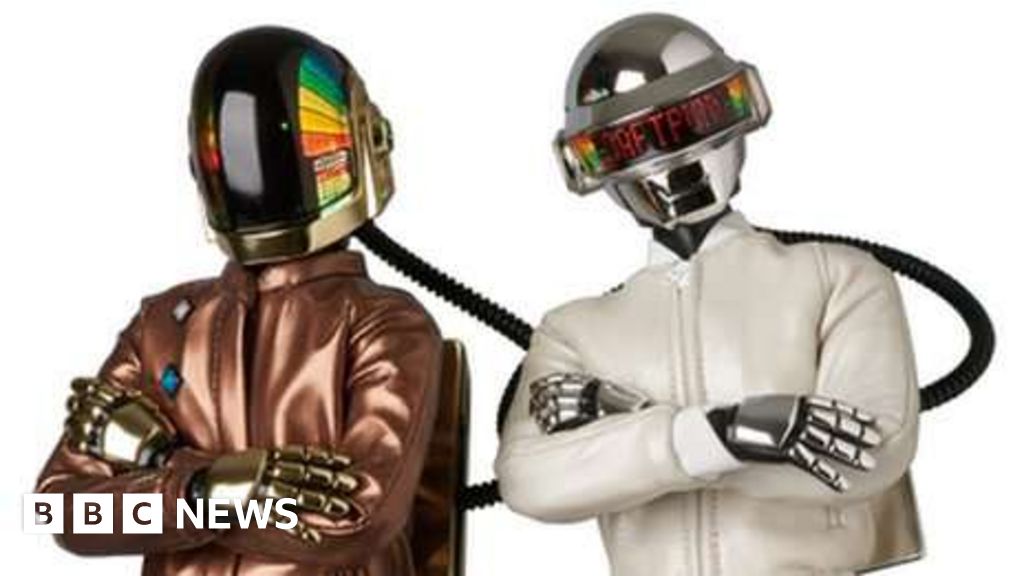 Music News LIVE: Daft Punk dolls unveiled - BBC News