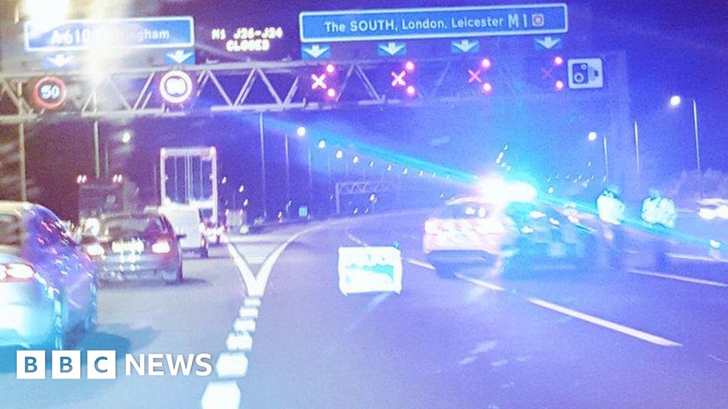 Fatal East Midlands M1 crash driver, 87, was going wrong way - BBC News