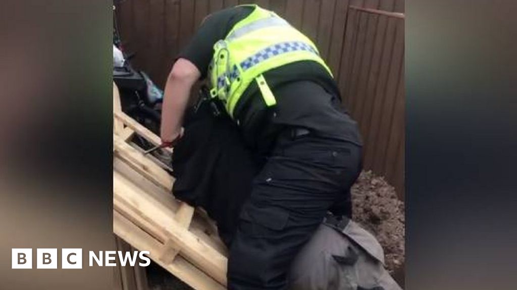 Gwent Police: Officer filmed striking man referred to CPS