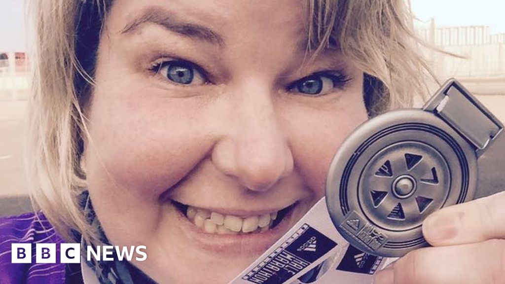 'I struggled to breathe - now I run marathons' - BBC News