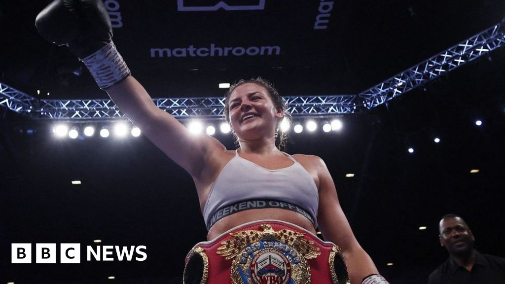 Councillors back plans to award boxer Sandy Ryan freedom of Derby - BBC ...