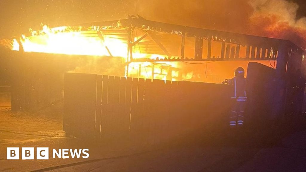 Dorset firefighters issue warning over barn fire caused by candle - BBC ...
