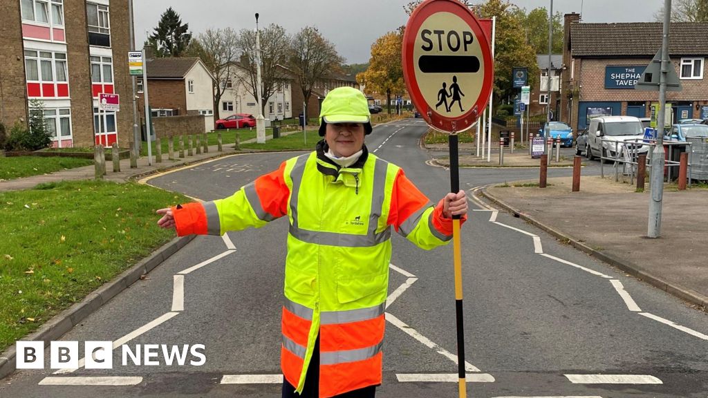 Stevenage lollipop lady signs off after 32 years of service