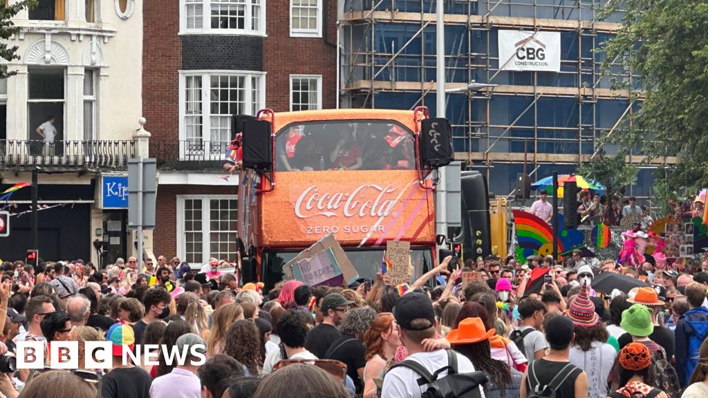 Brighton Pride: Coca-Cola float ousted from parade - BBC News