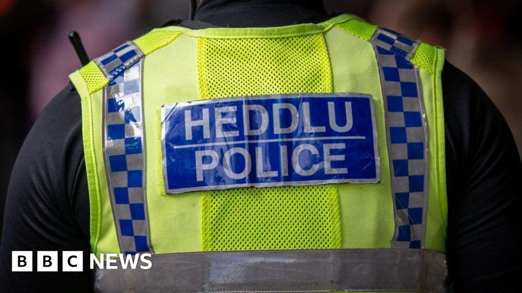 Police elections: Labour says police must listen to communities