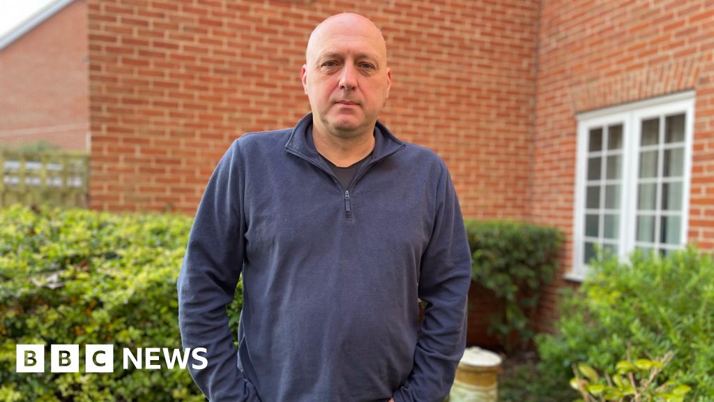 Buckinghamshire Council sorry over bailiff 'mix-up' debt threat