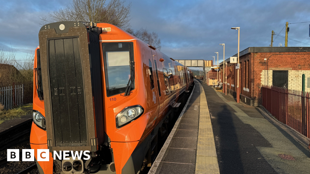 Limited rail service starts after Shropshire landslip - BBC News