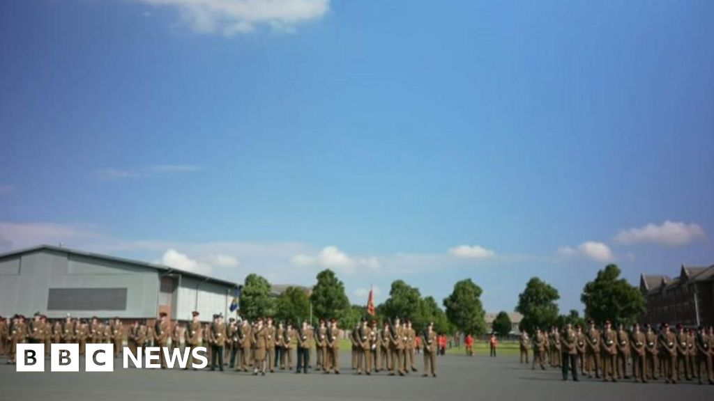 Families at Harrogate Army College passing-out parade - BBC News