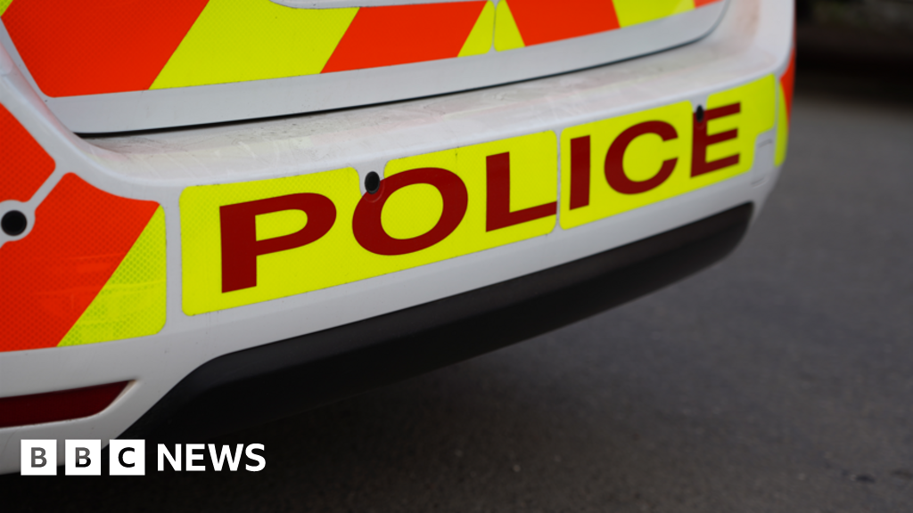 Woman forced into car on A4 Bath Road in Keynsham