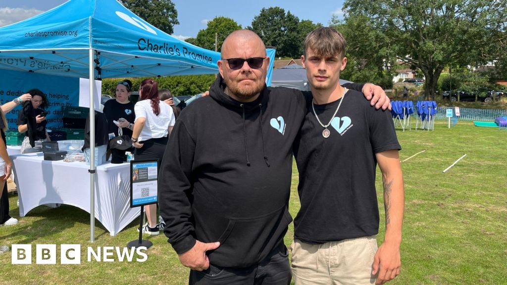 Charlie Cosser: Father of stabbed son pays tribute at games