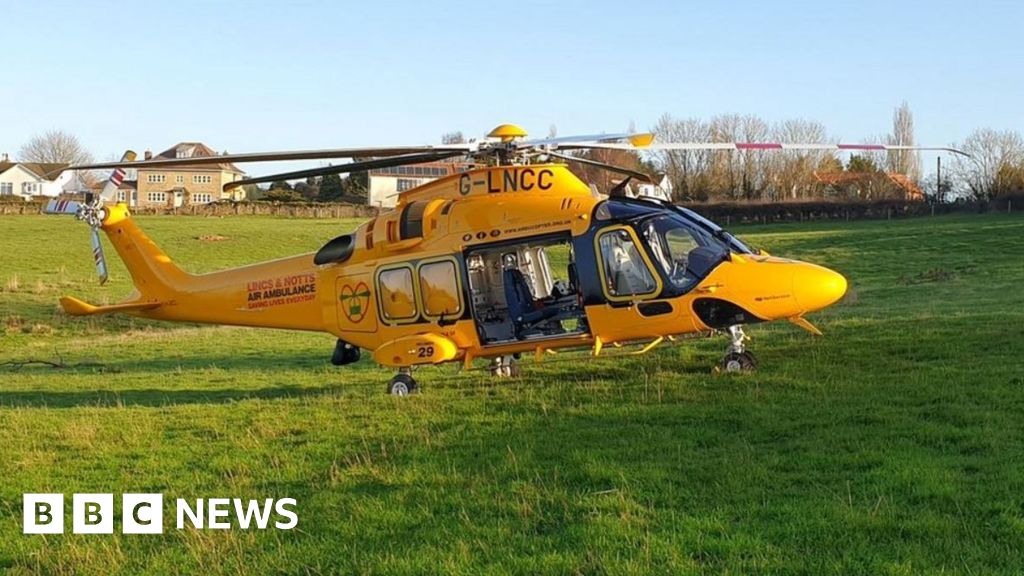 Lincs & Notts Air Ambulance in fundraising challenge - BBC News
