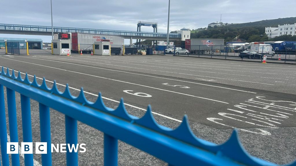 New customs checkpoint proposed for Isle of Man sea terminal - BBC News