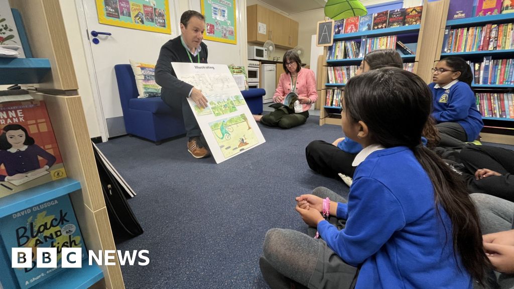 Swindon school library helping to 'unify' local community