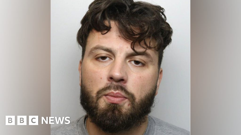 Tunstall man jailed after dangerous driving police chase - BBC News
