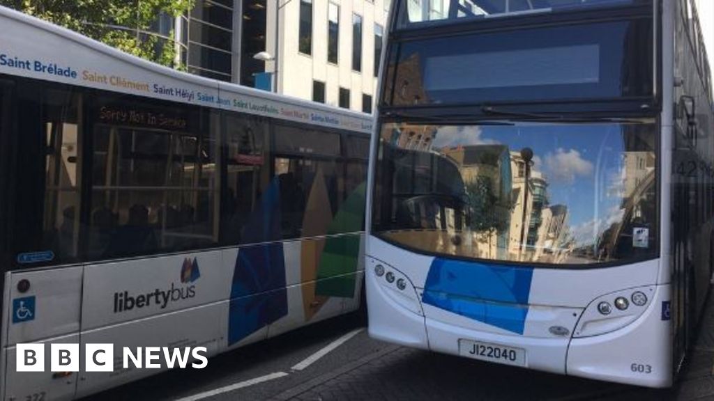 Town circular bus route in Jersey to be reviewed - BBC News
