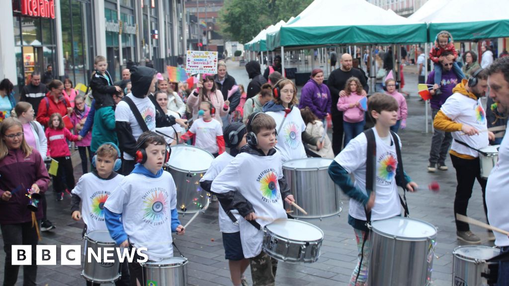 Sheffield autism charity celebrates 10th birthday - BBC News