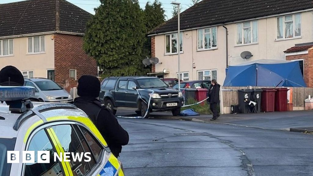 Reading stabbing: Three arrested on suspicion of murder