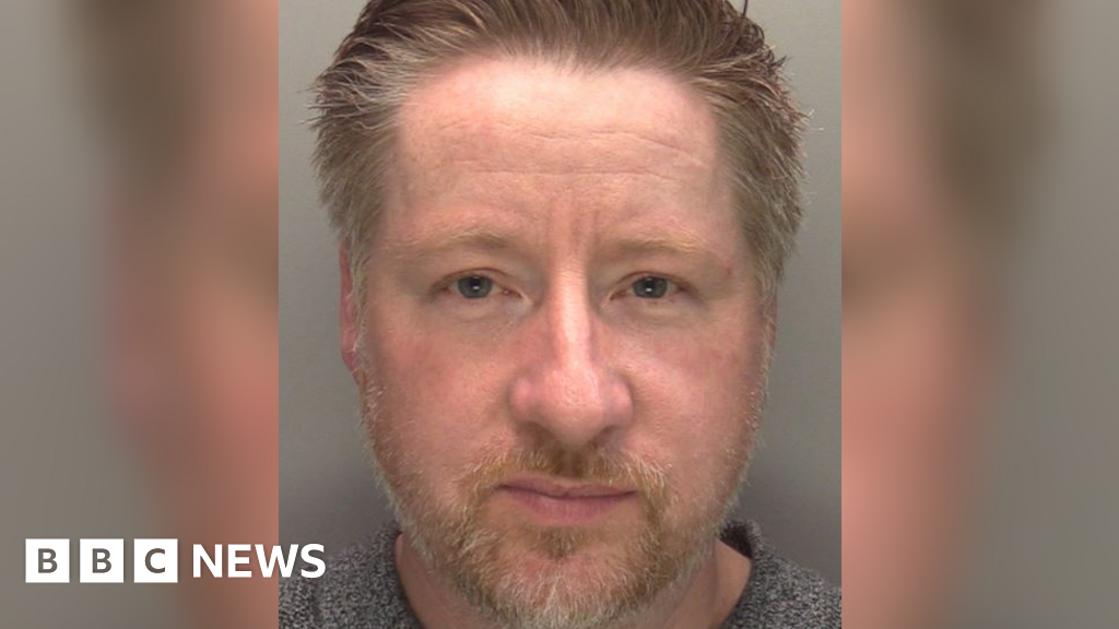 Horncastle: Christopher Cullen jailed for 16 years for child rape - BBC ...