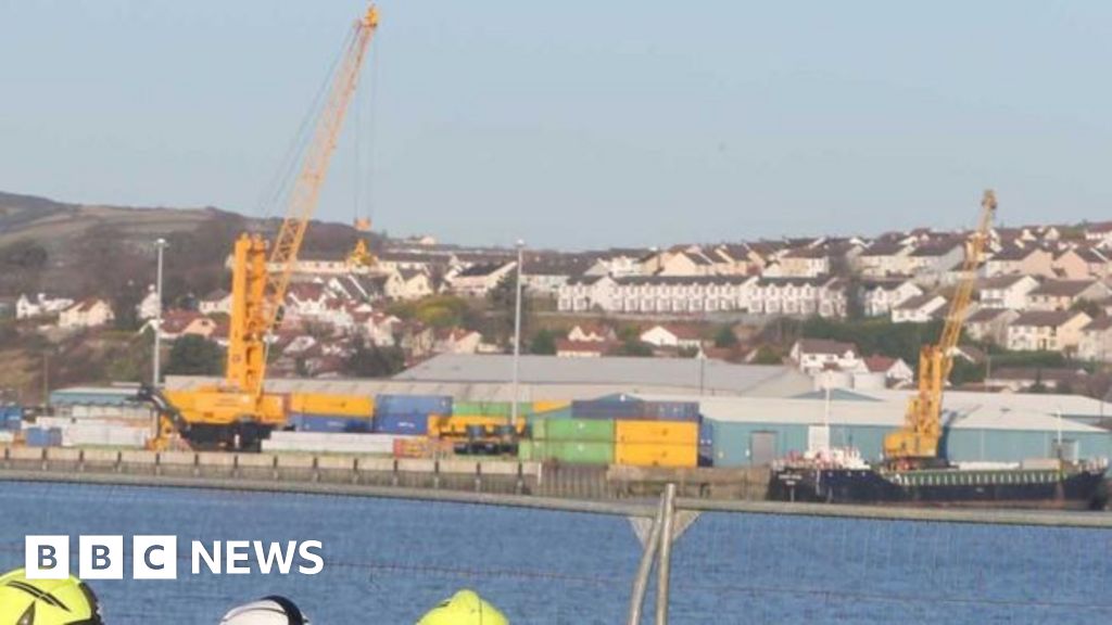 Warrenpoint Port master plan aims for 80% growth - BBC News