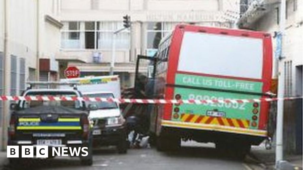 South Africa street sign kills Lesotho boy on school trip - BBC News