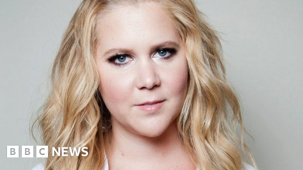 Amy Schumer calls for tougher gun control laws after cinema shooting ...