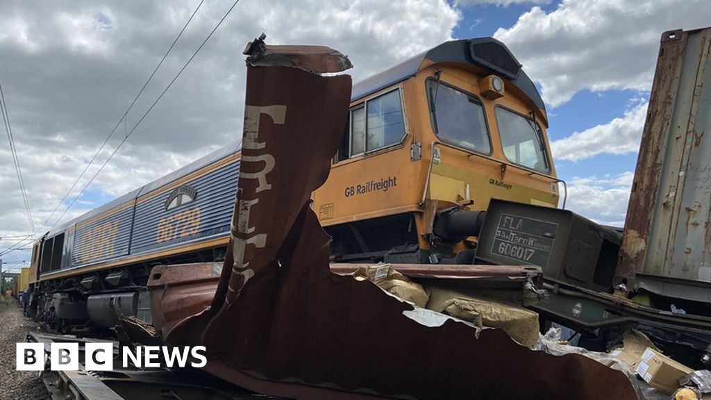 Doncaster train crash: Investigation launched after freight trains ...