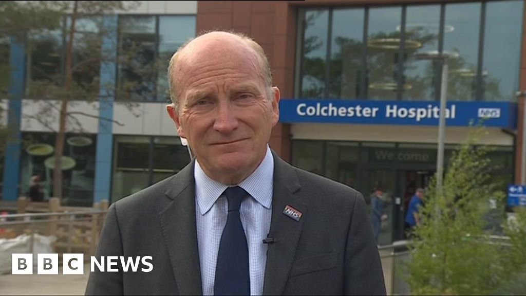 Hospitals boss apologises for 'clumsy' comments on patient safety - BBC ...