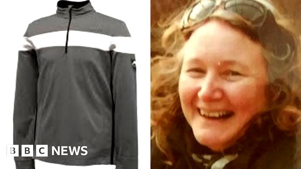 Murder inquiry police search for clothing clue - BBC News