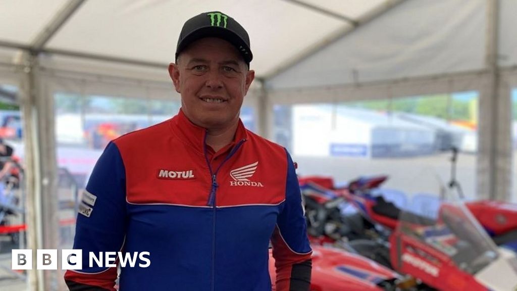 John McGuinness: Podium finishes target at 2023 Isle of Man TT - BBC News