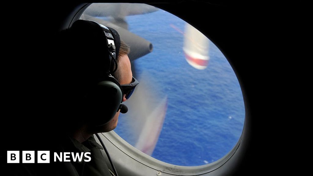 MH370's enduring mystery 'almost inconceivable', report says - BBC News