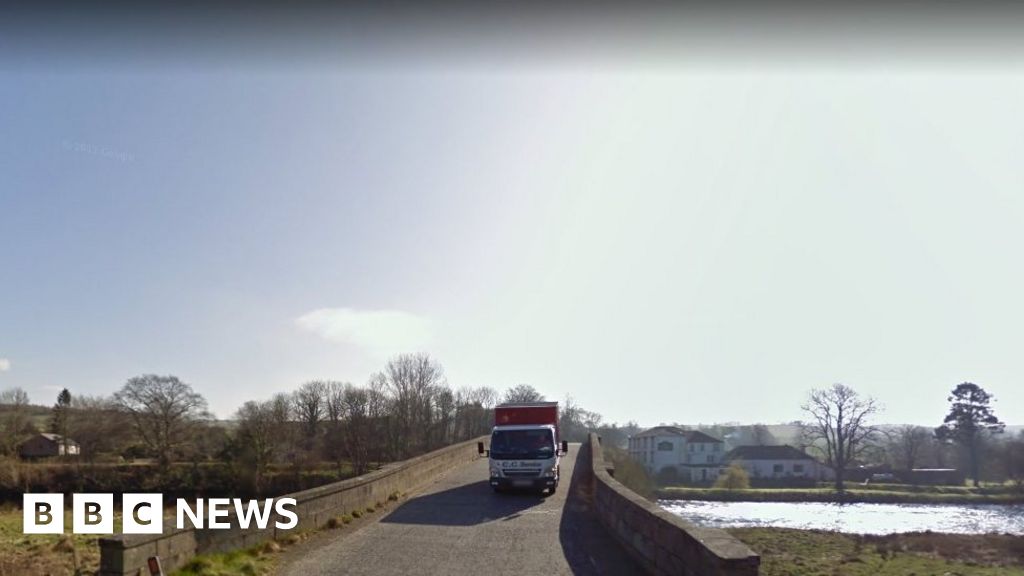 Ken Bridge crash near New Galloway forces road closure - BBC News